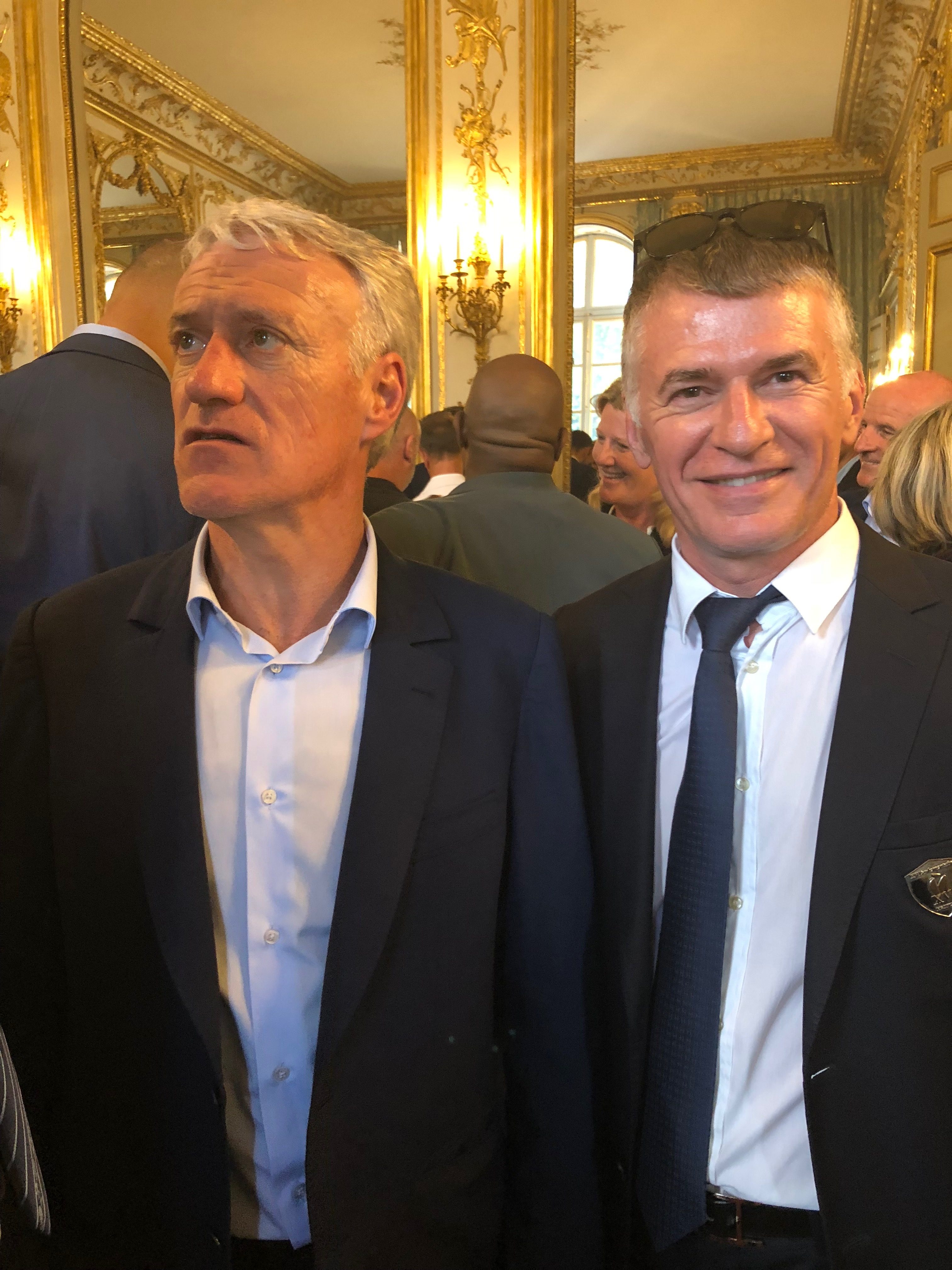 Philippe FOLLIOT à l’Élysée pour célébrer les champions du monde ...